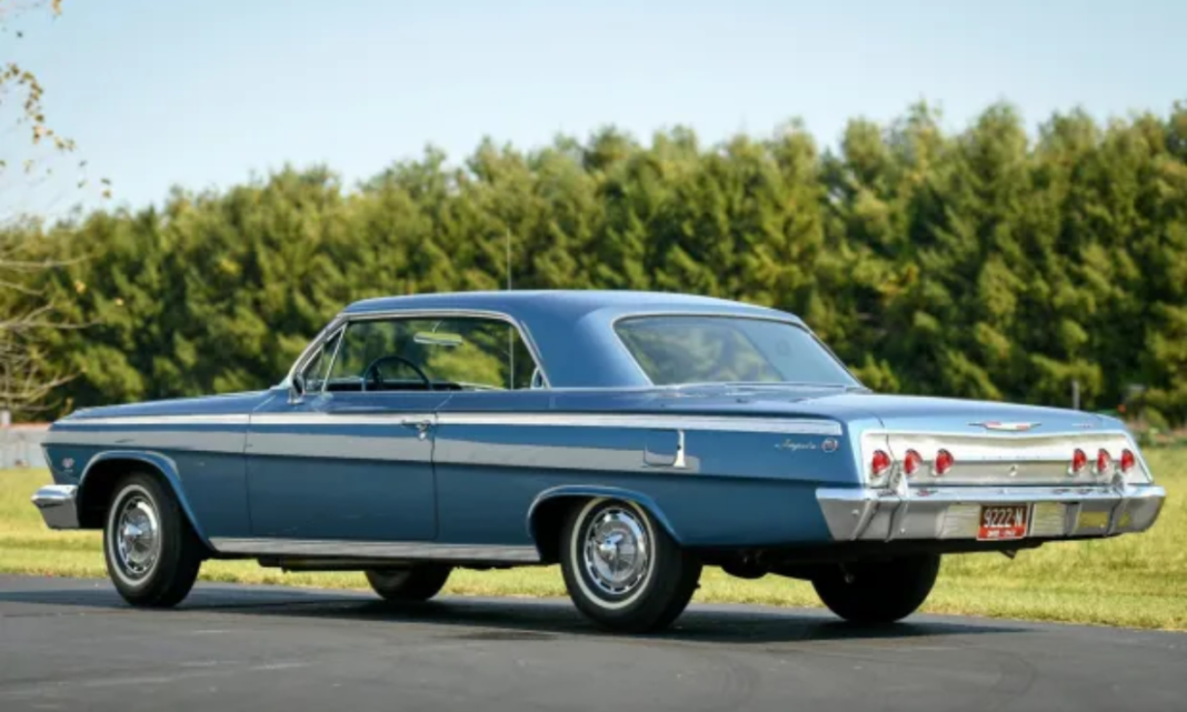 The 1962 Chevy Impala: A Classic American Icon - Old Cars Lovers